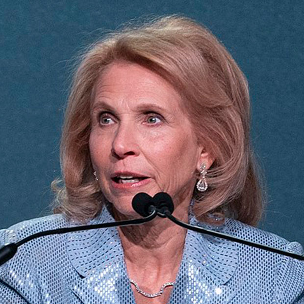 Skydance 'in early talks' over all-cash bid for Paramount parent ...